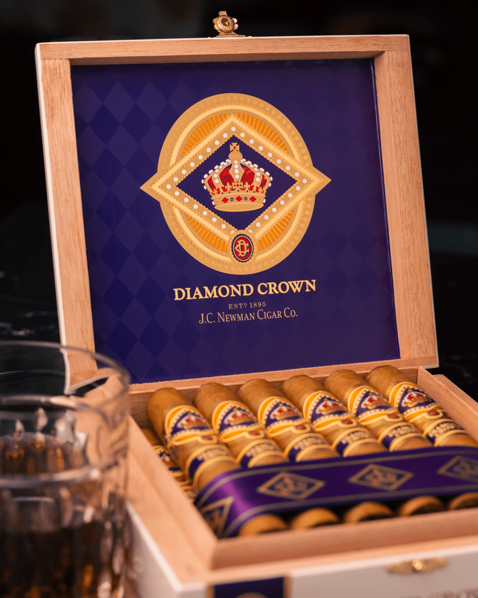 Diamond Crown Cigars | Dominican Cigars | J.C. Newman Cigar Co.